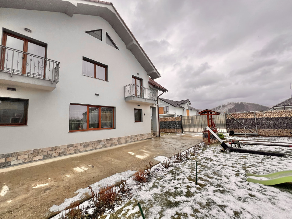 Casa individuala deosebita Râșnov, vedere la munte - Next Level House